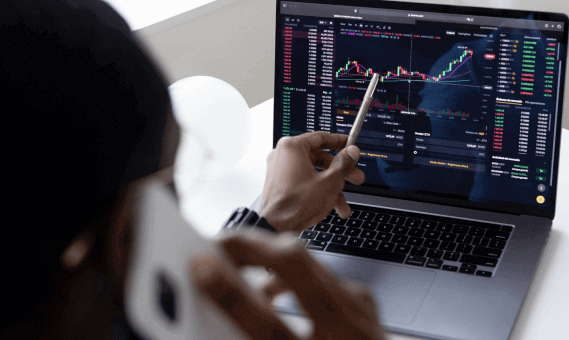 Outsourcing in Financial Services | Outsource Accelerator